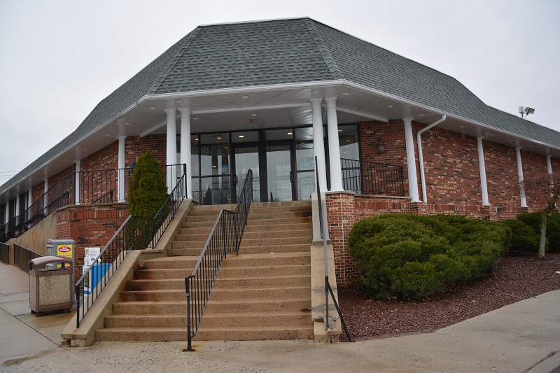 The Mastoris Experience: Built upon Diner Traditions